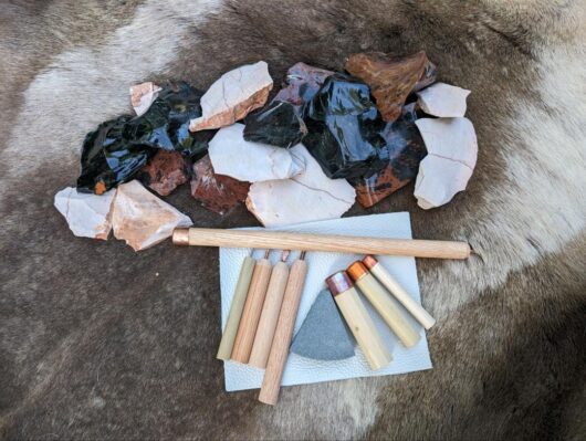 Flint Knapping Kits and Rock Combos - HuntPrimitive