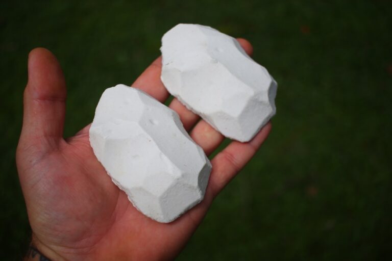 Flint Knapping Kits and Rock Combos - HuntPrimitive